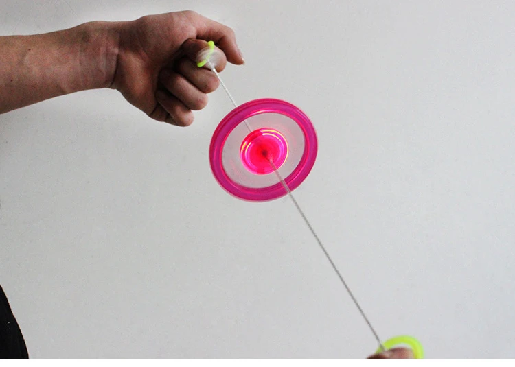 New Metal Pulling String Flying Spinning Toys Flash Flywheel Led Gyro ...