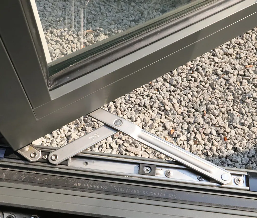 Self-screened Glass Windows And Doors Aluminum Alloy Window Frames ...