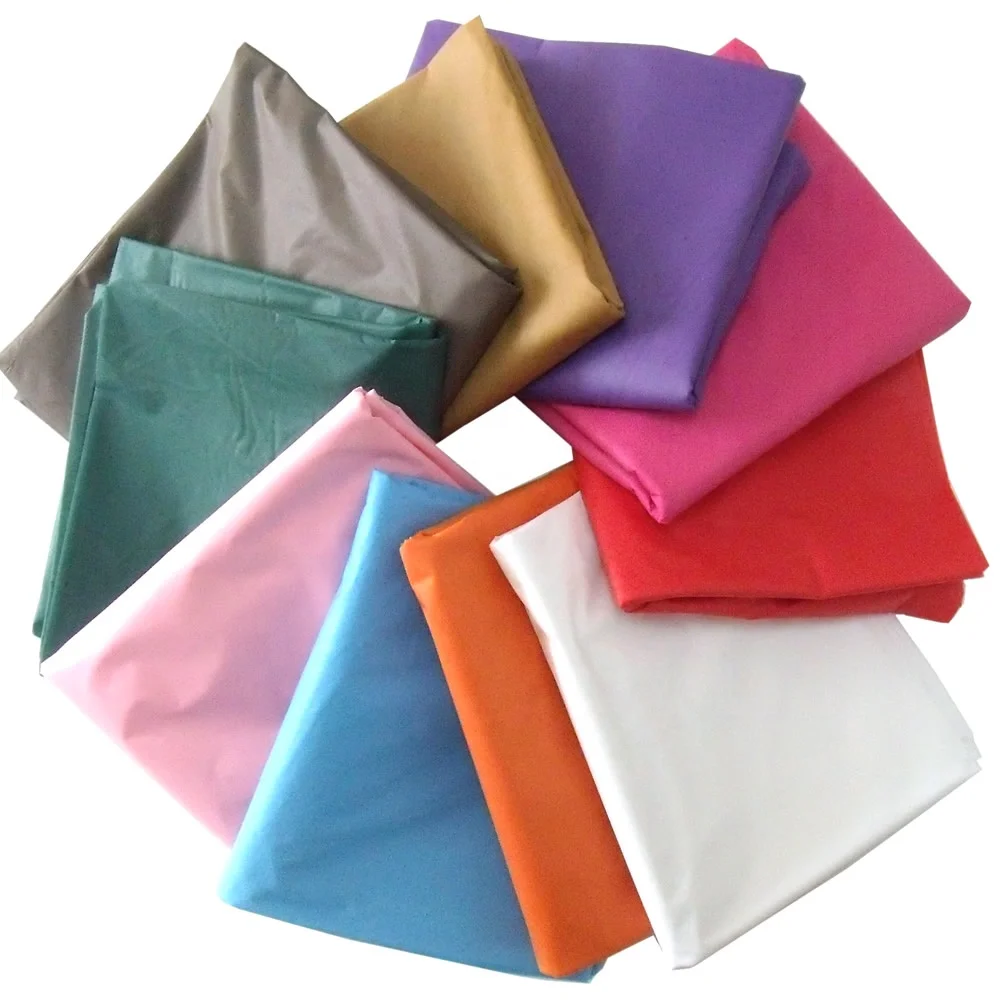 Waterproof Disposable Table Cloth Christmas Table Cover Disposable ...