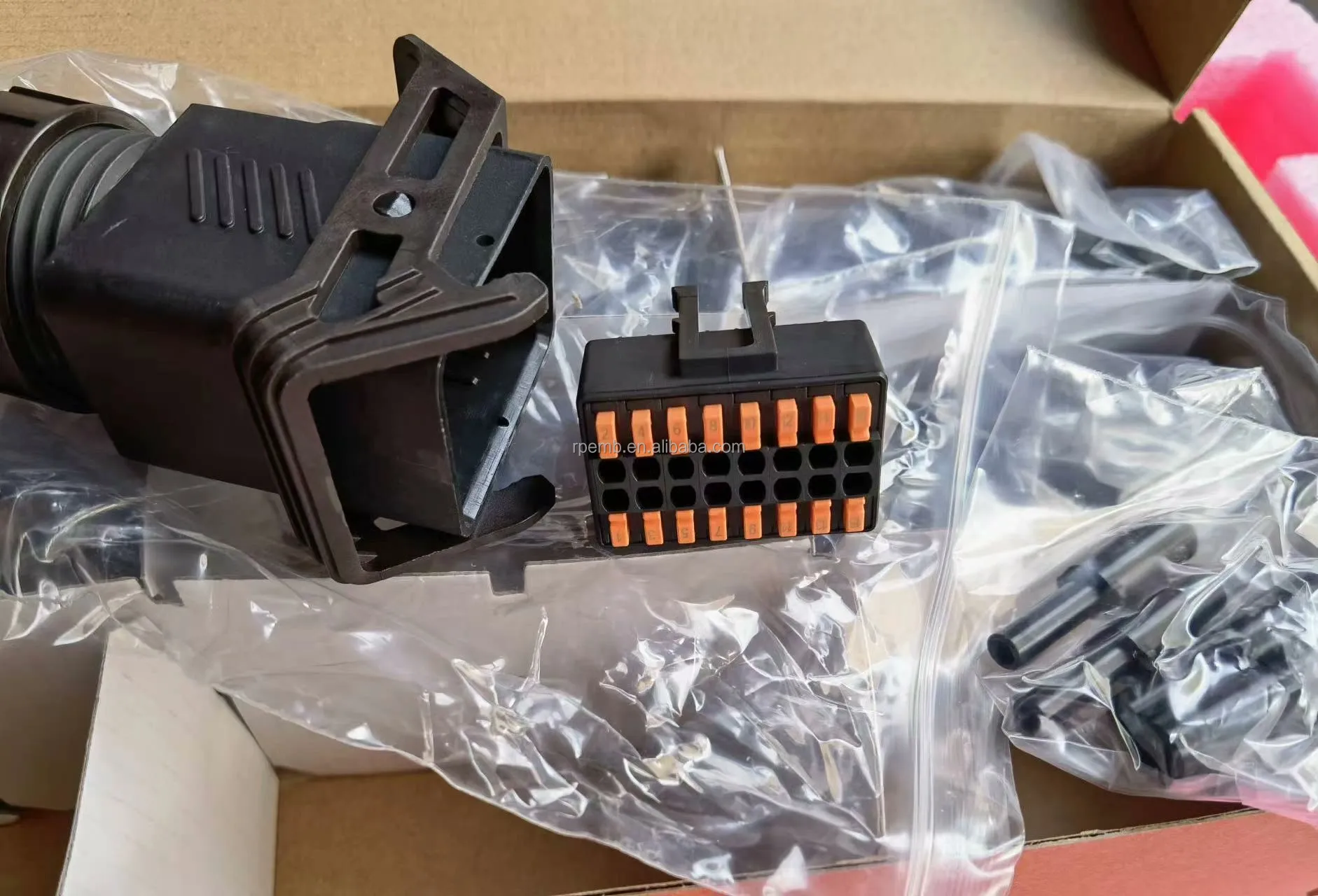 String Inverter (SUN2000-33/36/40KTL-US) G3 -US-220/EU-230 1300w 1600w ...