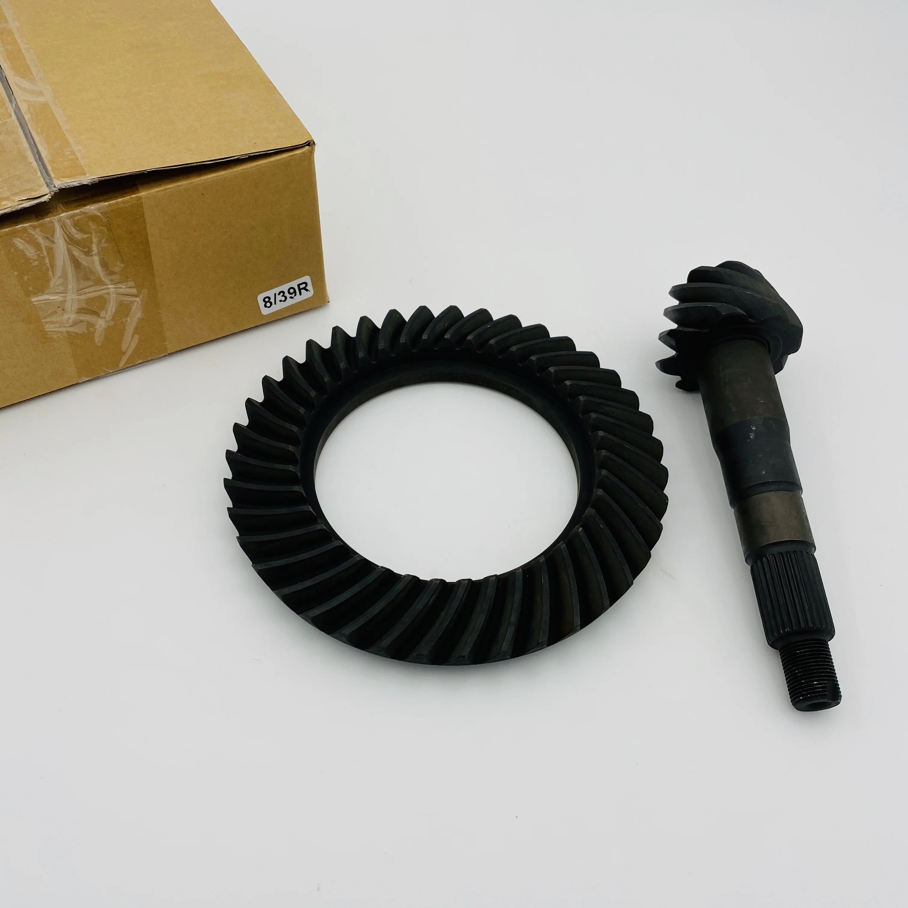 冠轮小齿轮锥齿轮8x39 8/39 8:39 41201-39697 41201-39696后，用于丰田hilux Hiace陆地巡洋舰 ...