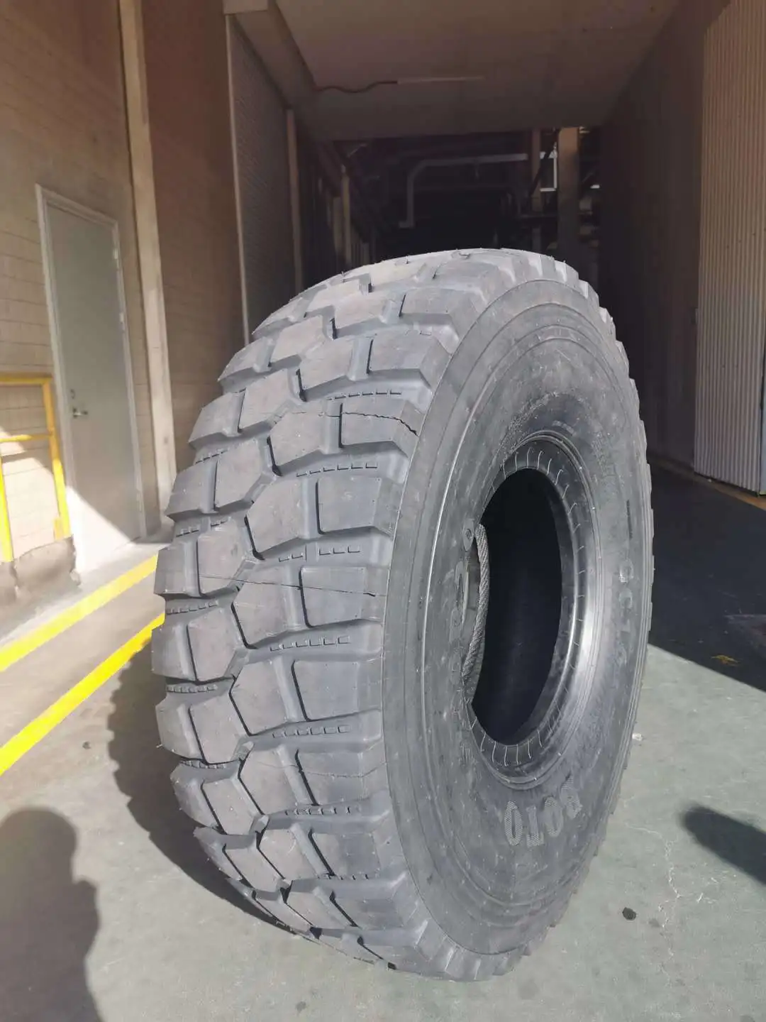 Winda Boto Dump Truck Tyre 14.00r20/16.00r20otr Tyre With Cut Resistance Good Prices For Inner ...