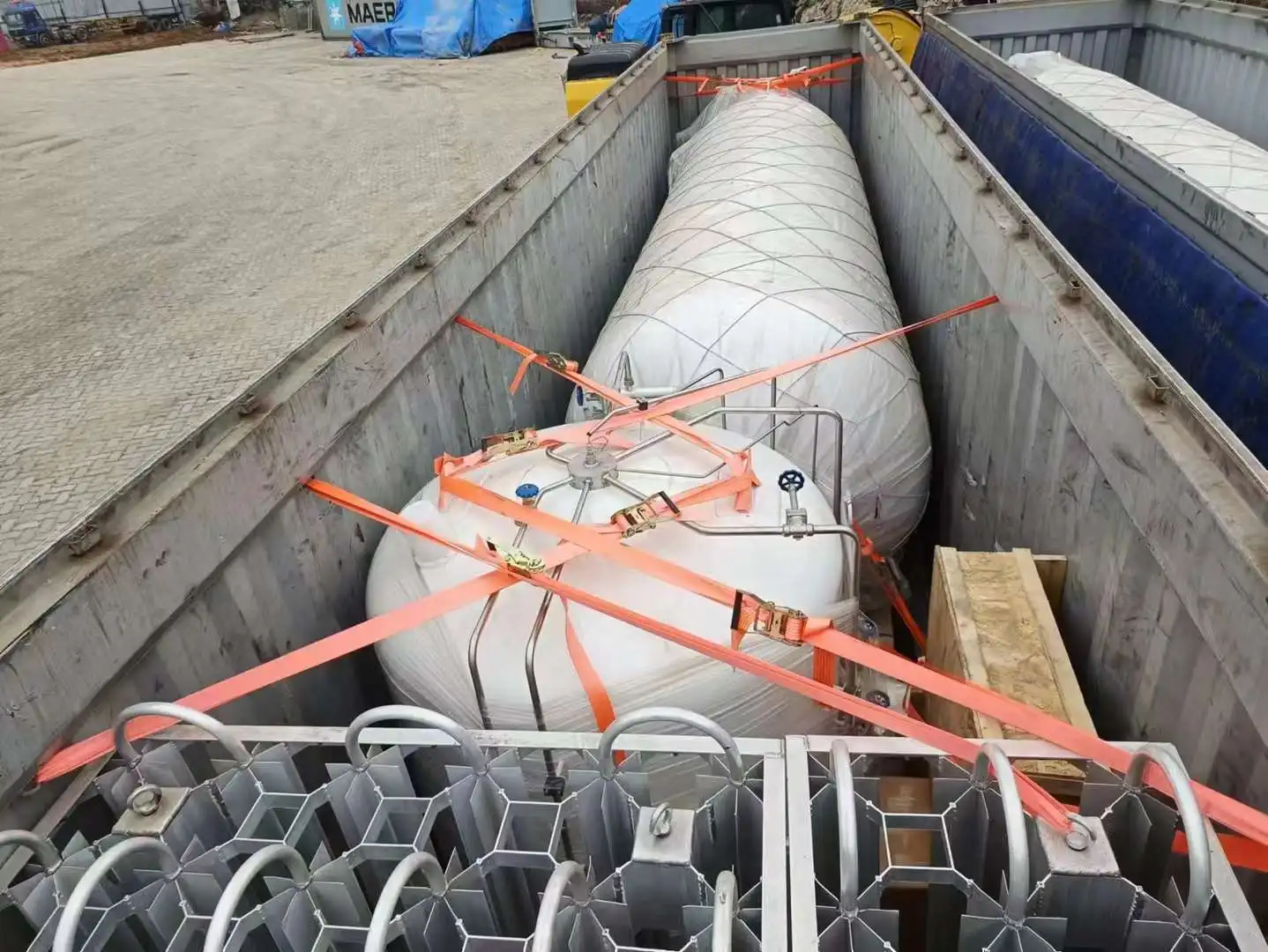 1000L High Pressure Cryogenic Liquid Nitrogen Microbulk Tank For Gas ...