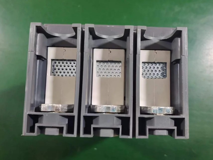 Easypact CVS Series Moulded case Circuit Breaker 4P 36KA TMD MCCB ...