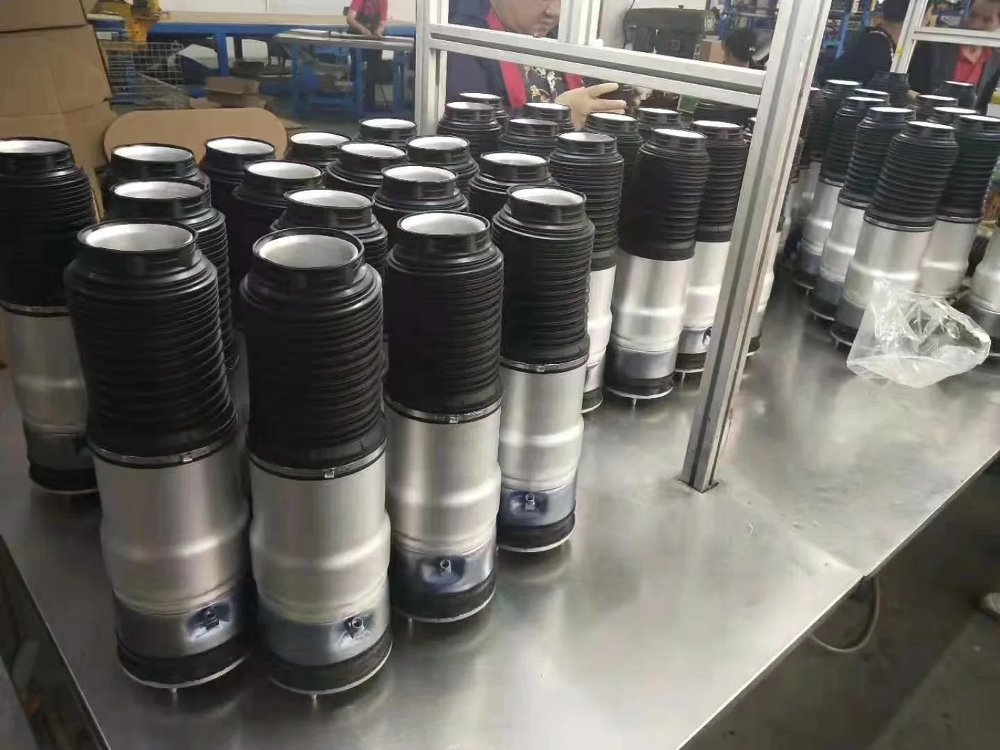 Factory Manufacture Rear Air Suspension System 37126796929 37126796930 ...