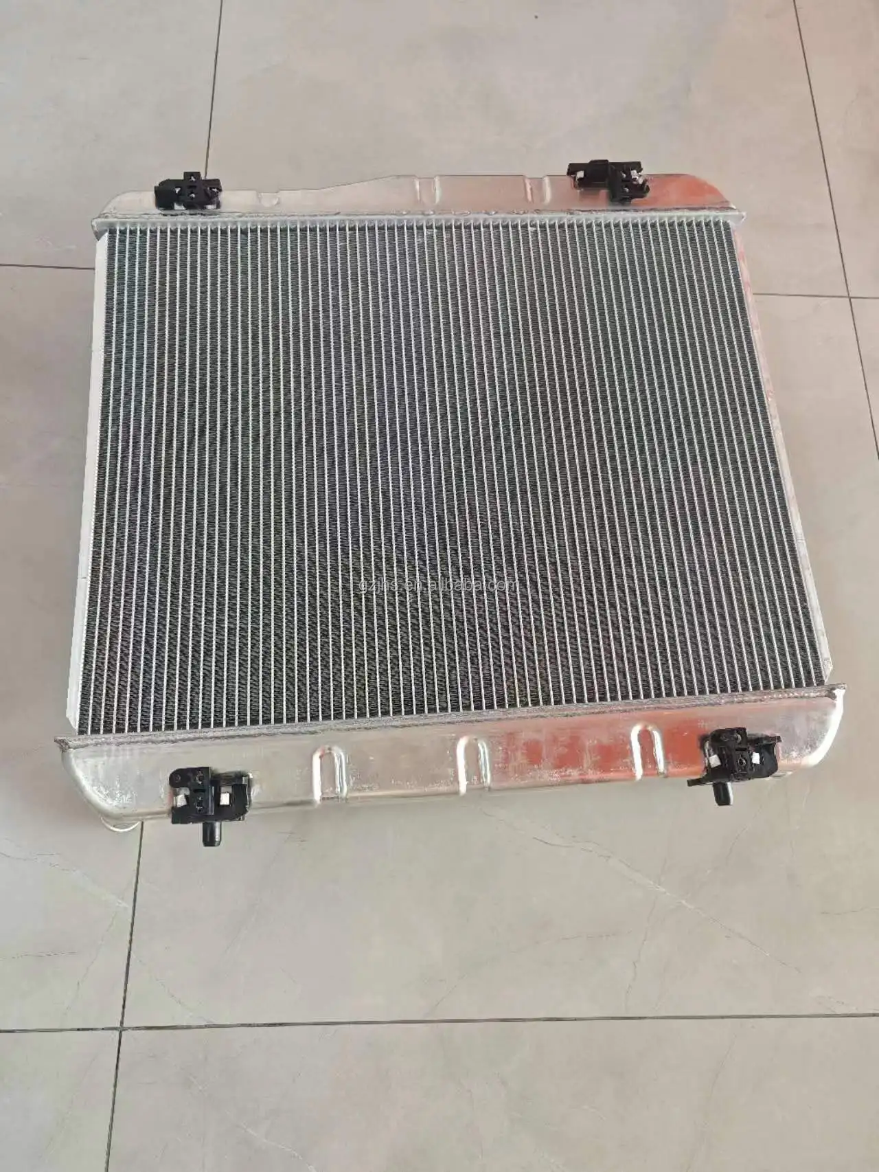 HIGH QUALITY AUTO PARTS RADIATORS for HIACE 2005-2017 Radiator 2KD FTV ...