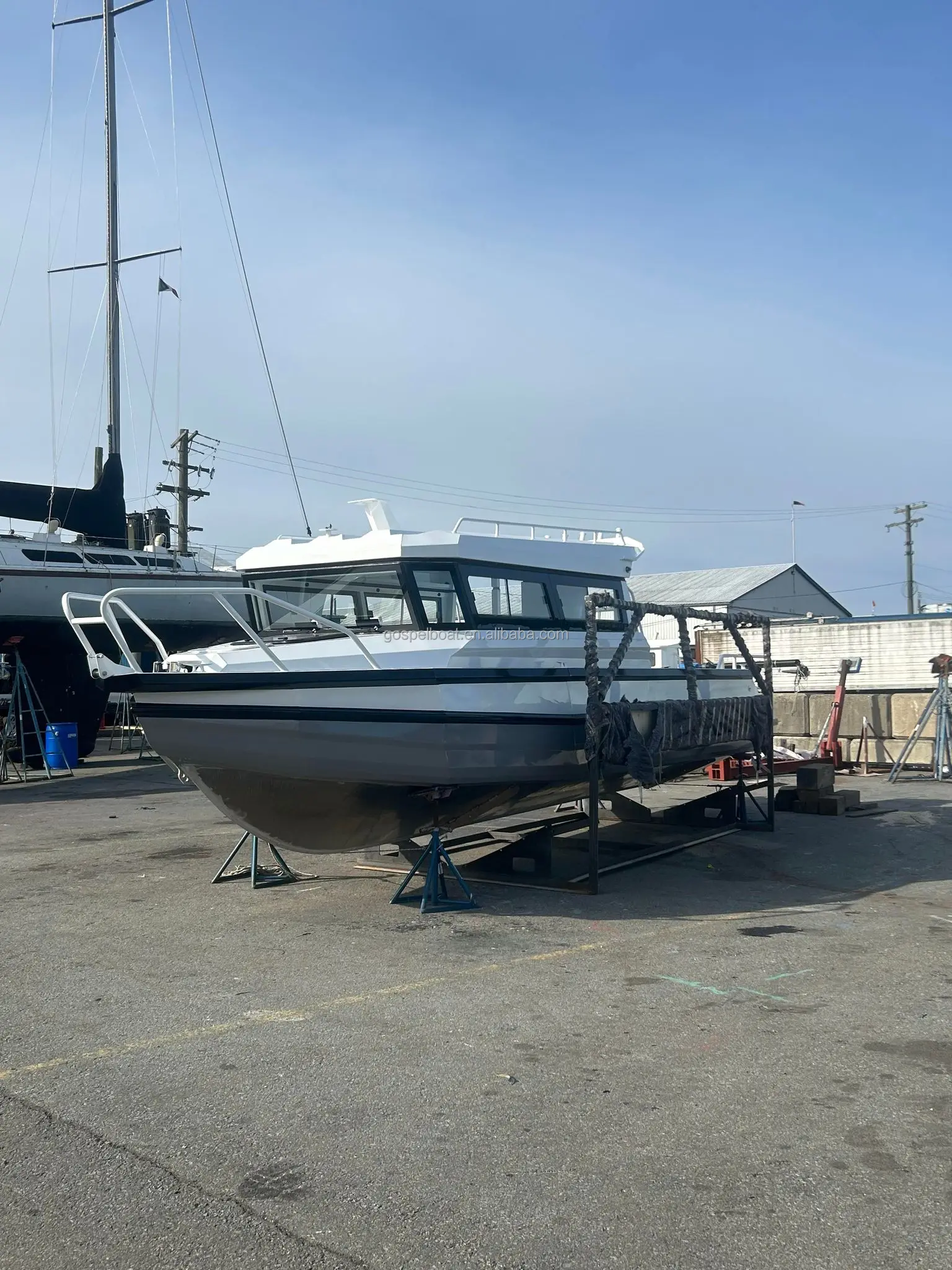 30ft Aluminum Speed Boat - Luxury Yacht for Fishing