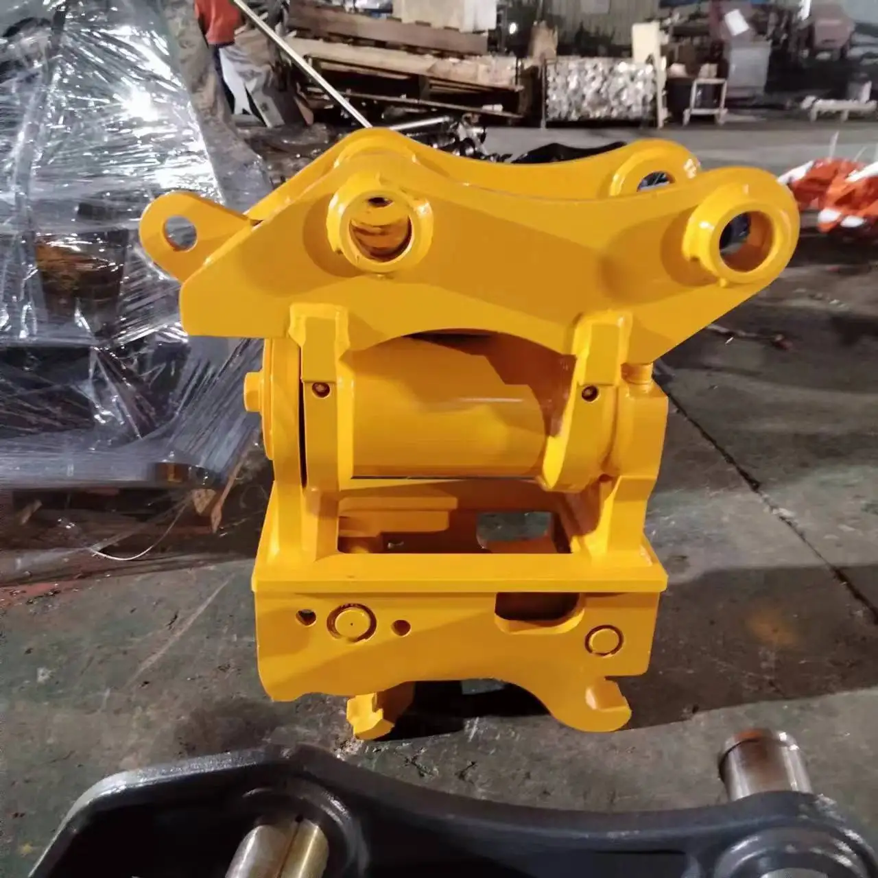 Excavator Tilt Rotator Quick Coupler Hydraulic Tilt Quick Coupler 180 ...