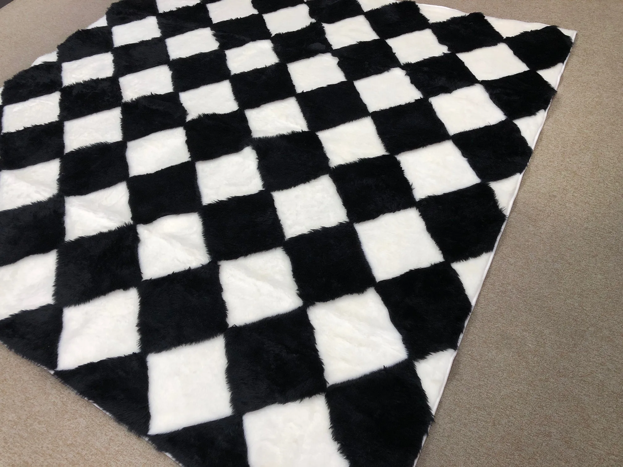 Modacrylic Diamond Patterns Fluffy Rugs Modern Carpets For Living Room ...