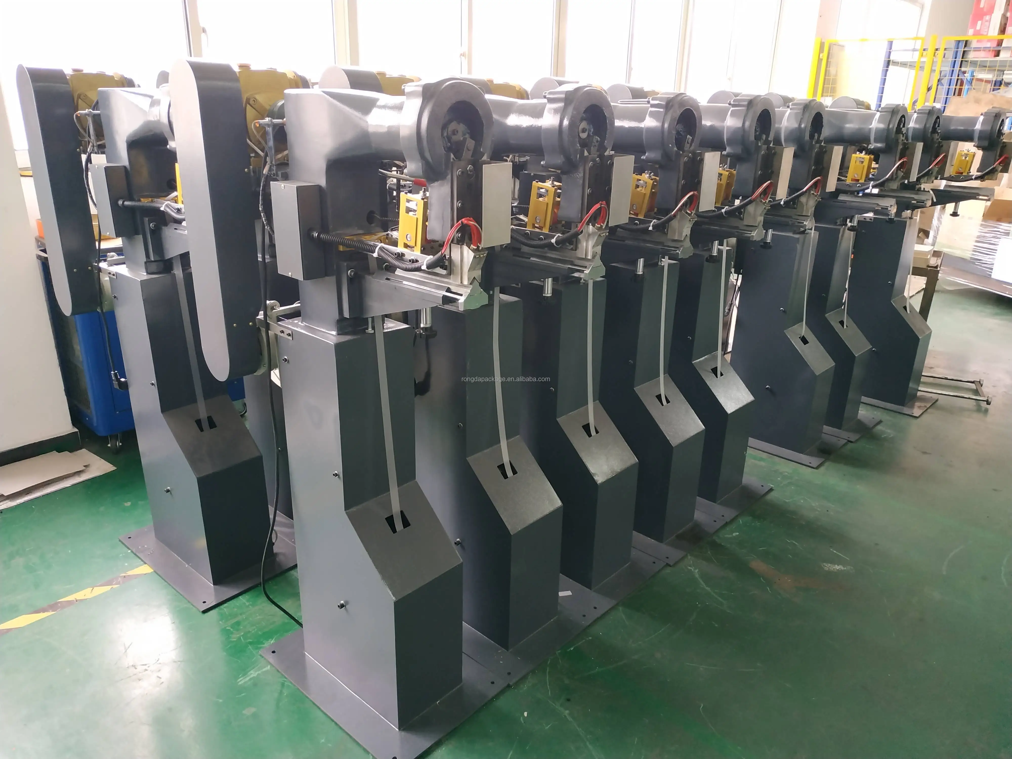 Manual Box Corner Taping Machine - Efficient & Reliable