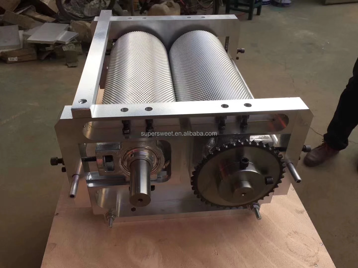 Manual& Electric Beeswax Foundation Comb Machine with Beeswax Embossing ...