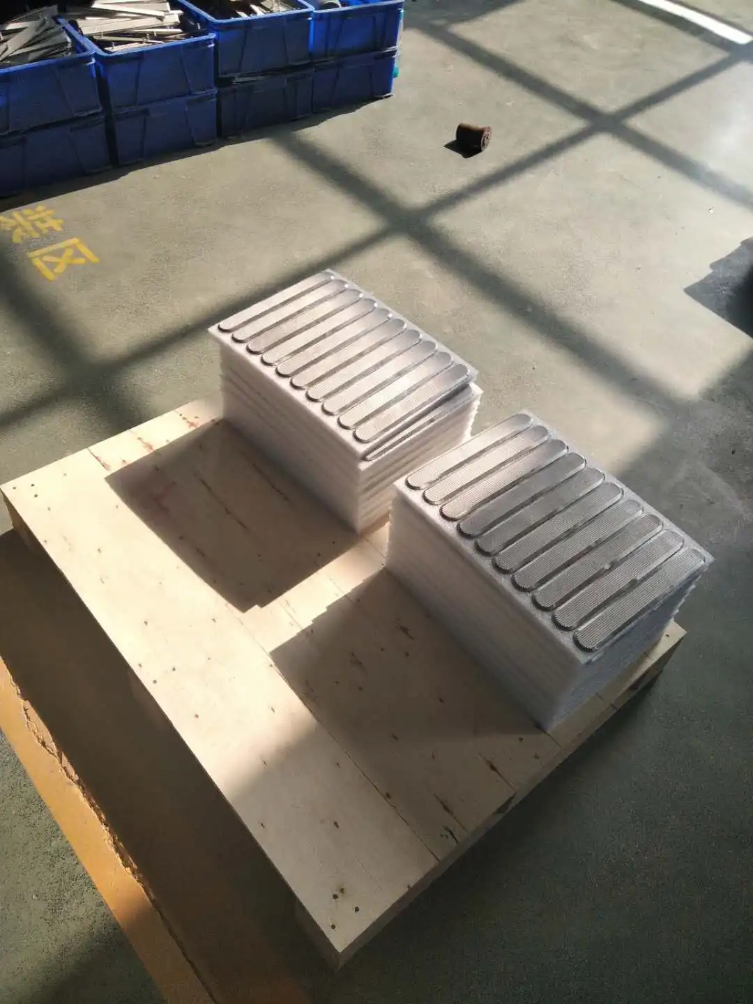 Competitive Price And Quality Outdoor Roadside Tactile Indicator Mat ...