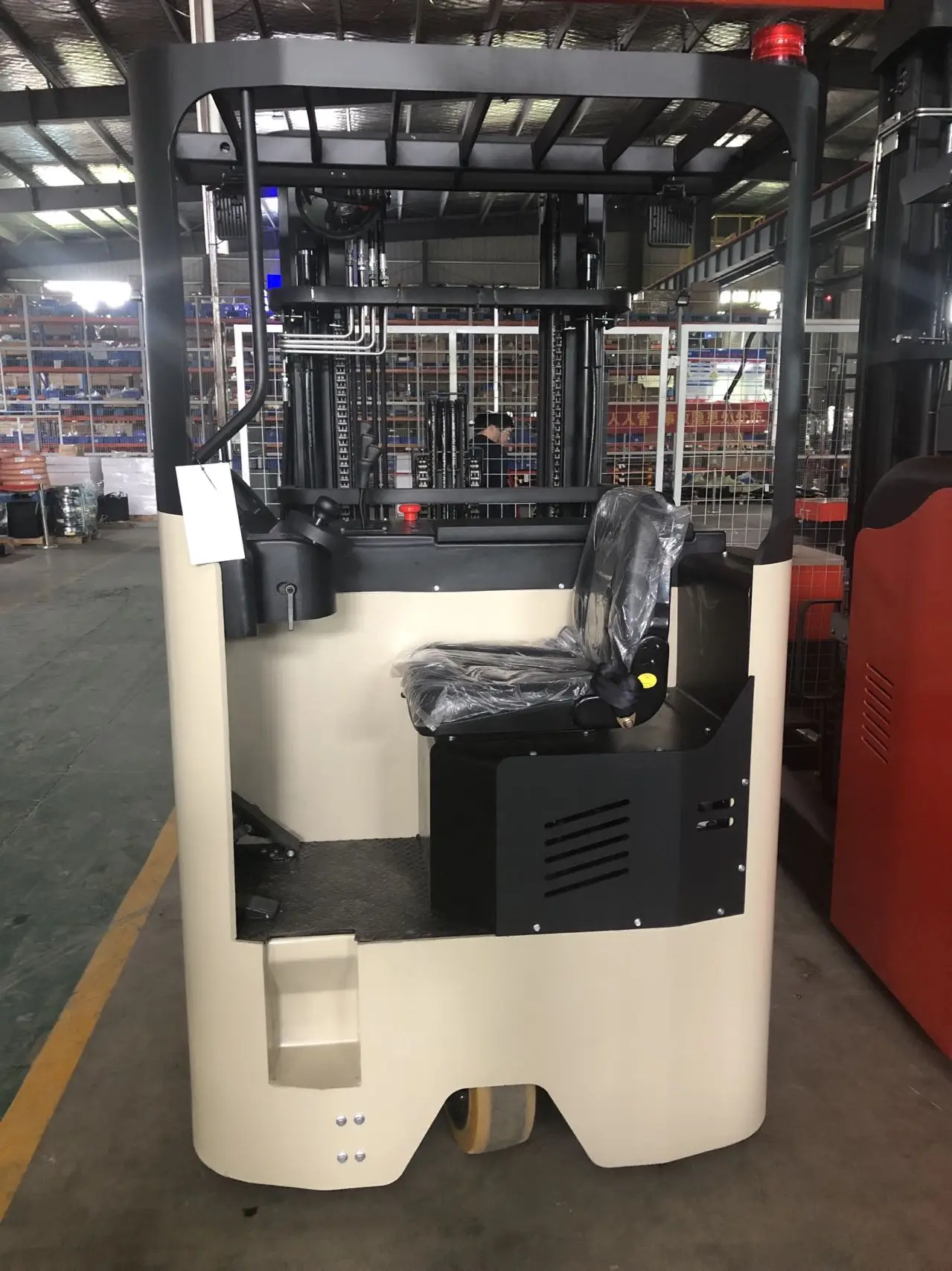 Retractable Electric Forklift With Capacity 1.5ton 2ton 2.5ton 2000 Kg ...