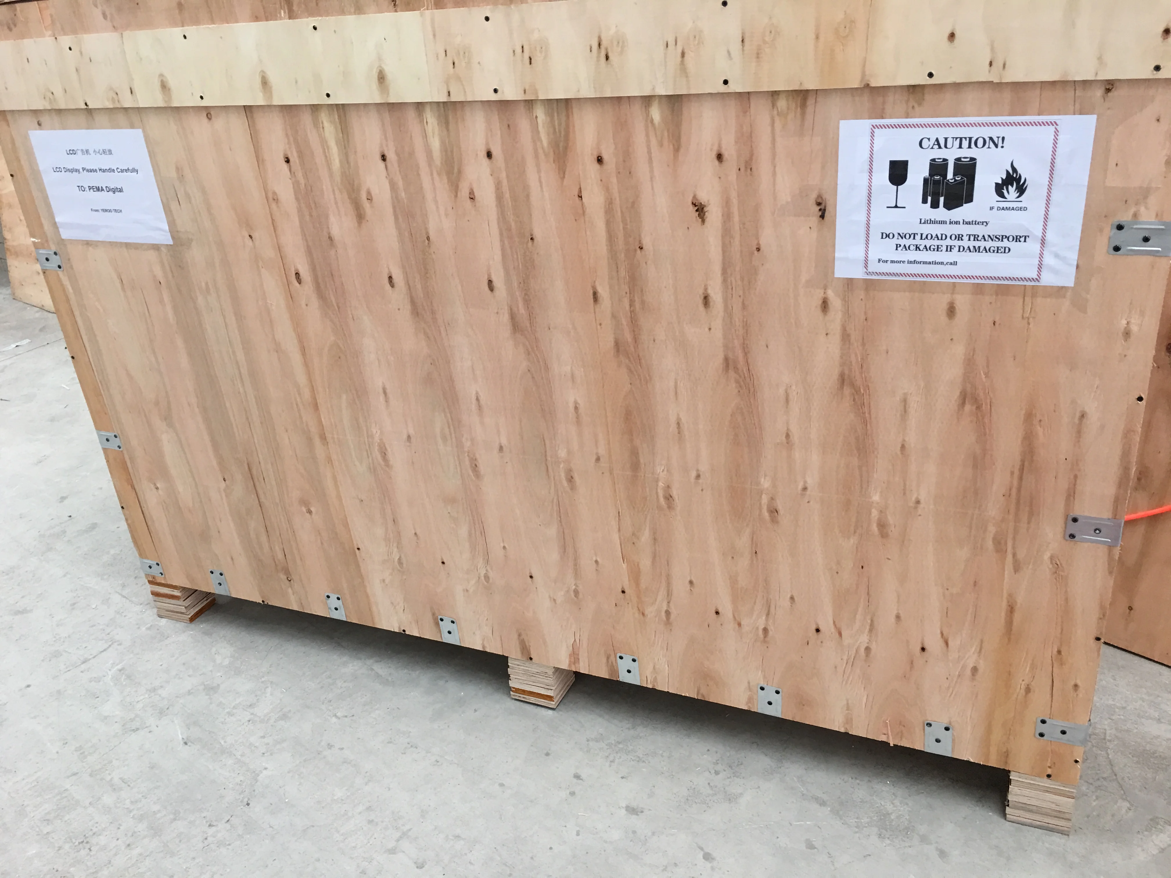 Outdoor Big E-ink Display,Bus Stop E-ink Signage E-ink Display Solar ...