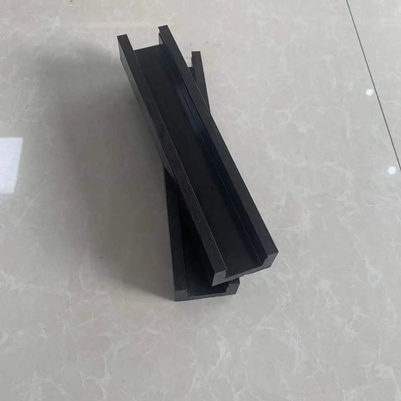Direct Sale of CFRP Pultruded Carbon Fiber Square Tube Pipe 38mm