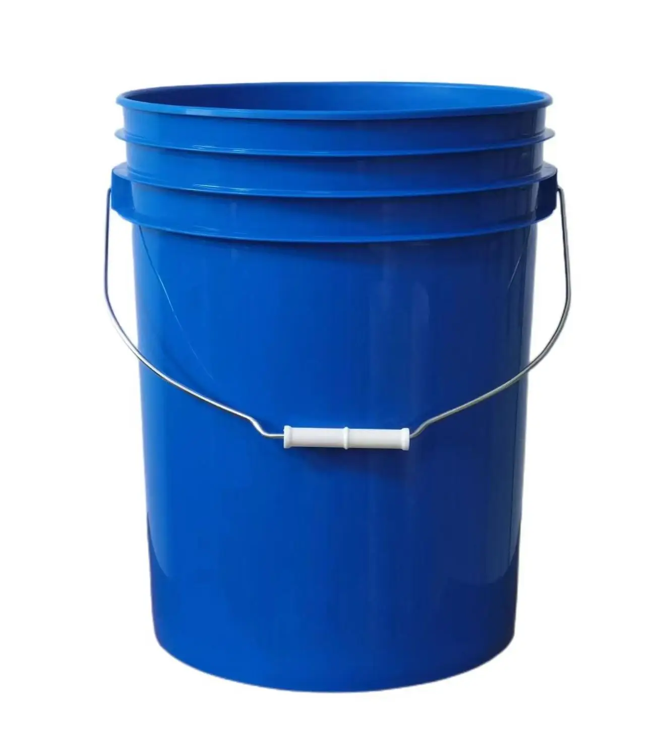 Heavy Duty Engine Oil Bucket Of 5 Gallon With Pour Spout Lid - Buy Food ...