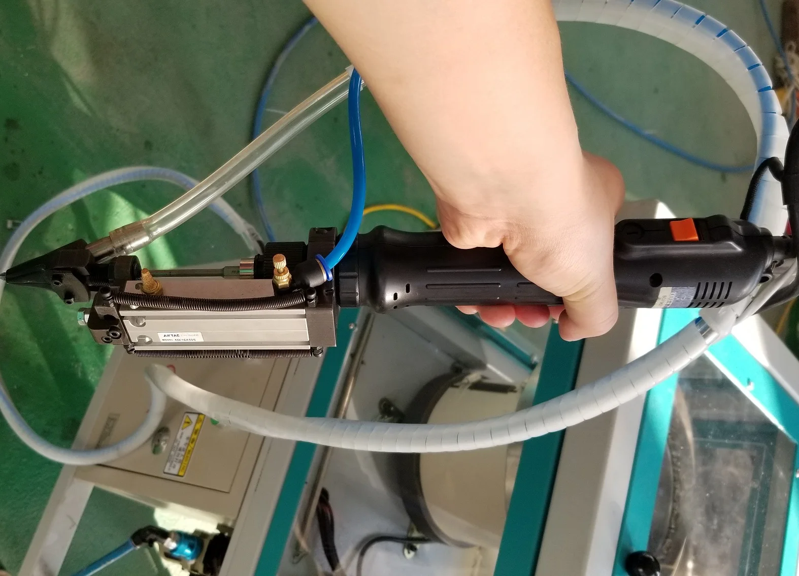 Automatic Portable Handhold Screwdriver Machine - Grade Industrial