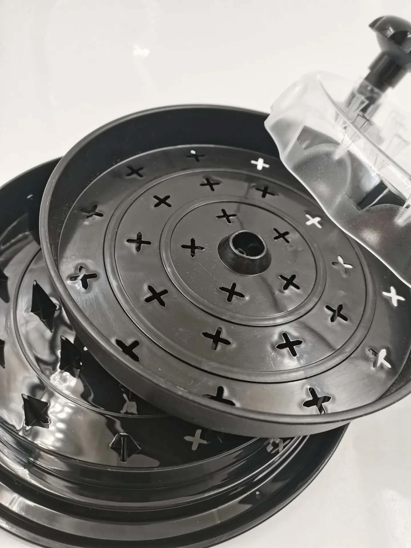 PRO Round Chicken Shredder Bowl - Efficient Meat Shredding