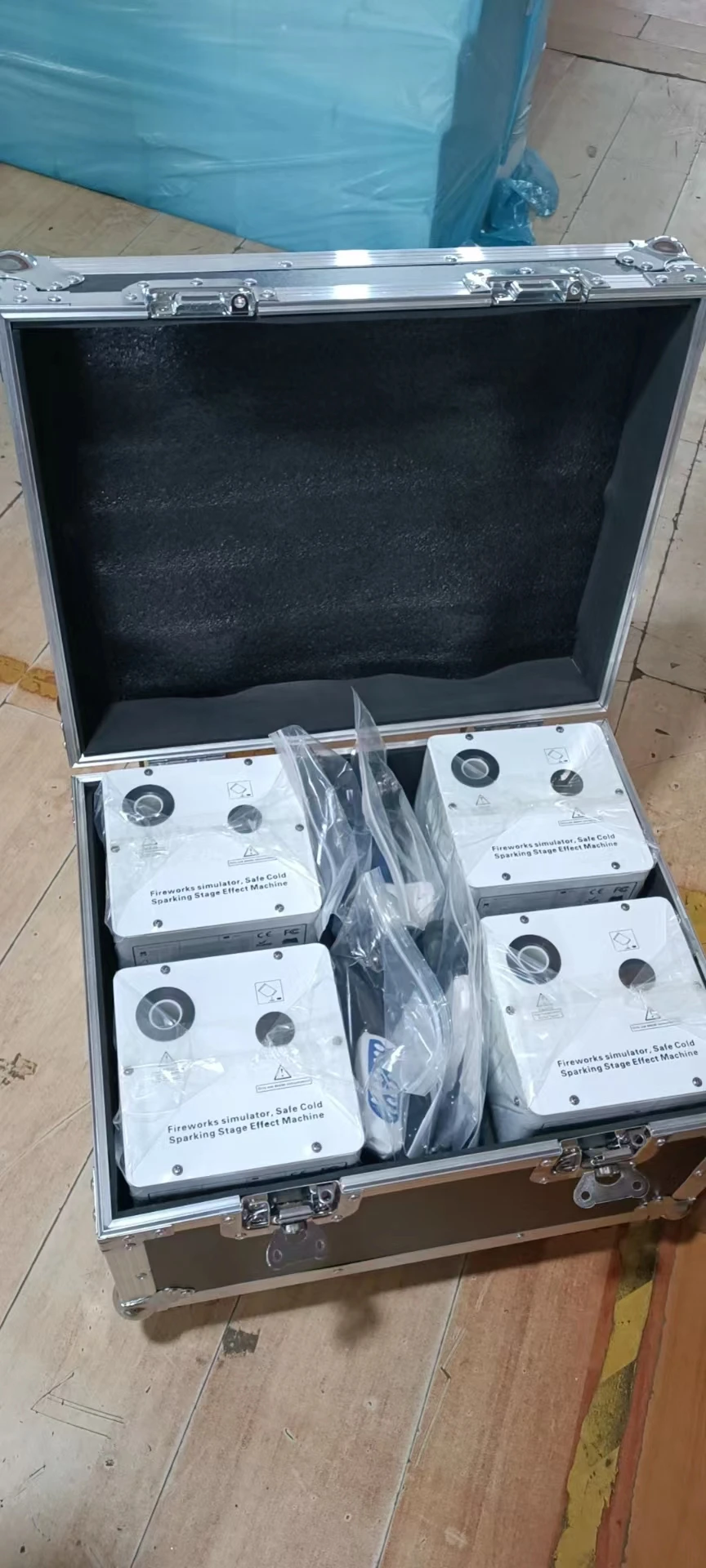 600w Mini Cold Spark Machine Wedding Cold Firework Machine For Party ...