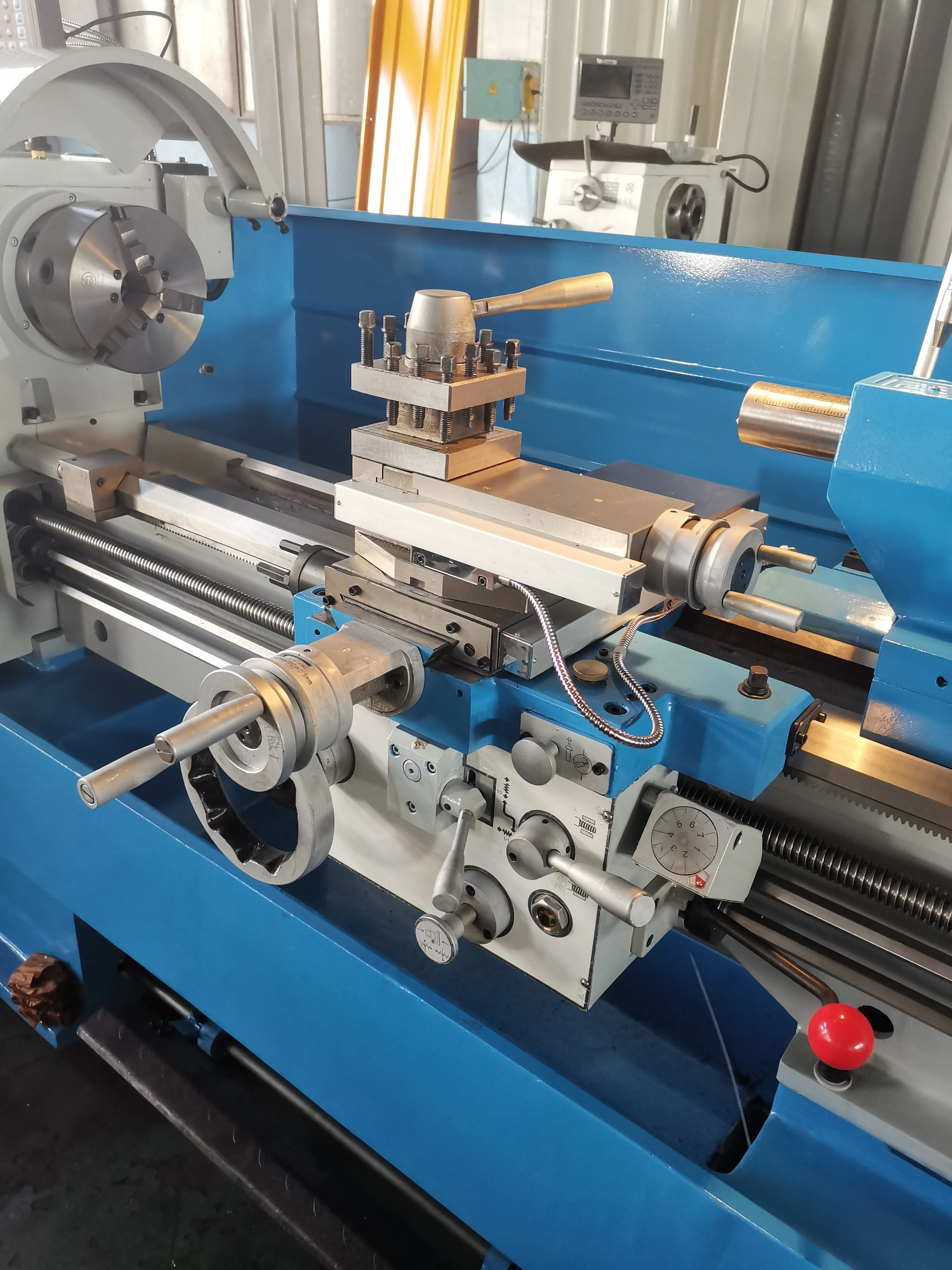 CM6241 Horizontal Manual Lathe Machine Price & Features