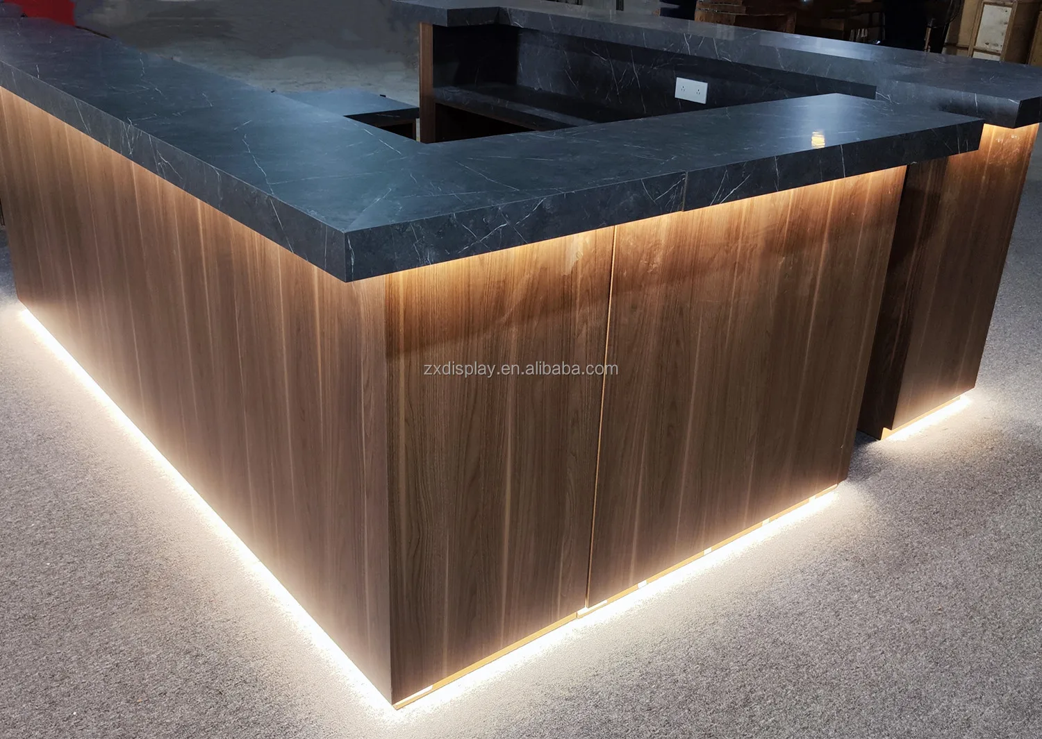 Customized Service Counter Bar Counter for High End Men Clothes Store ...