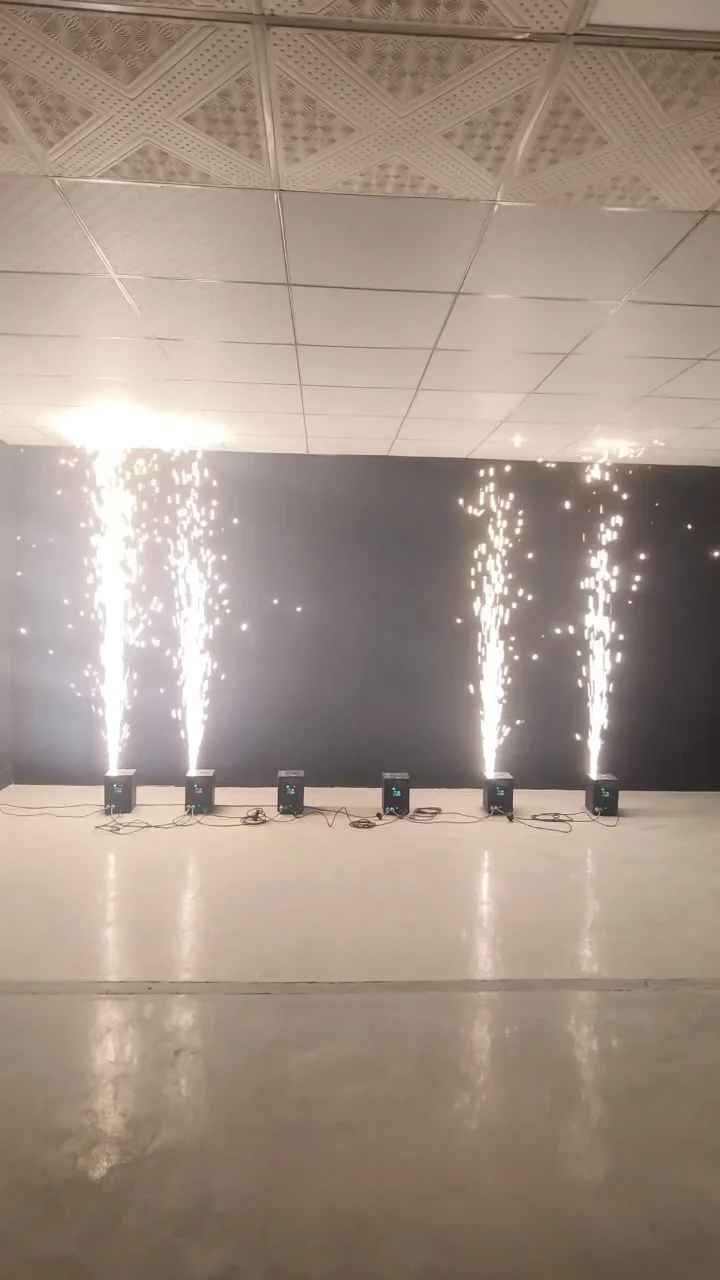 Safe Intelligence Reliability Dry Sparkler Machine With Running Effect ...