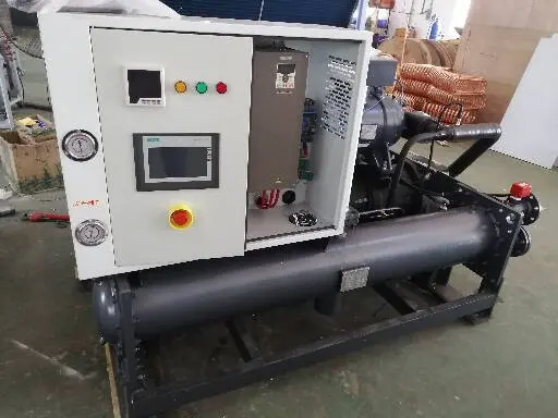 Large Cooling Capacity Water Chiller For Commercial Hospital Plastic ...