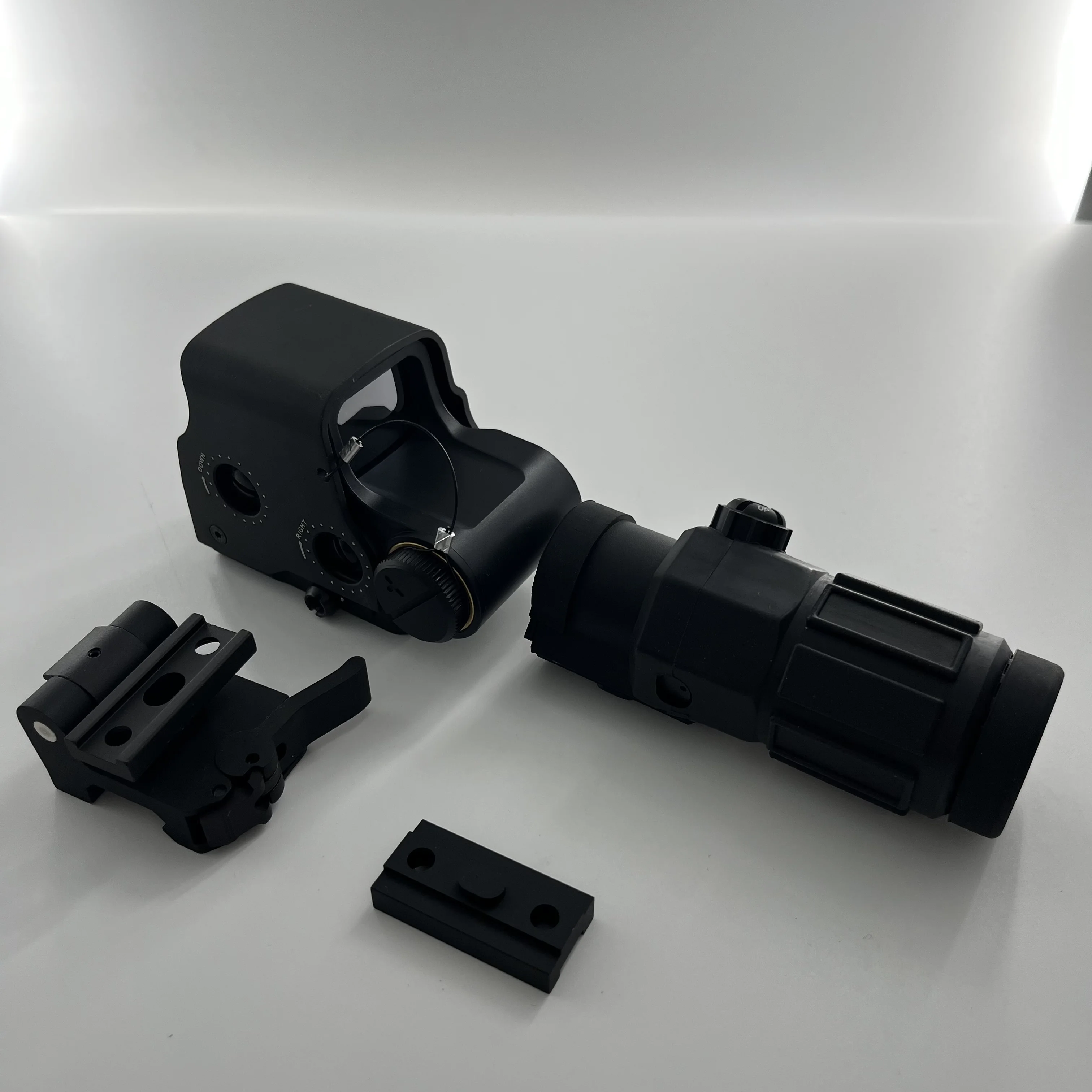 558 Red Dot Sight with G33 Multiplier - Waterproof & Tactical