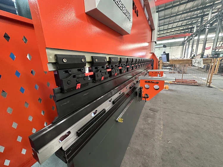 400t/4000 Electro Hydraulic Synchronous Cnc Press Brake With Da-53t ...