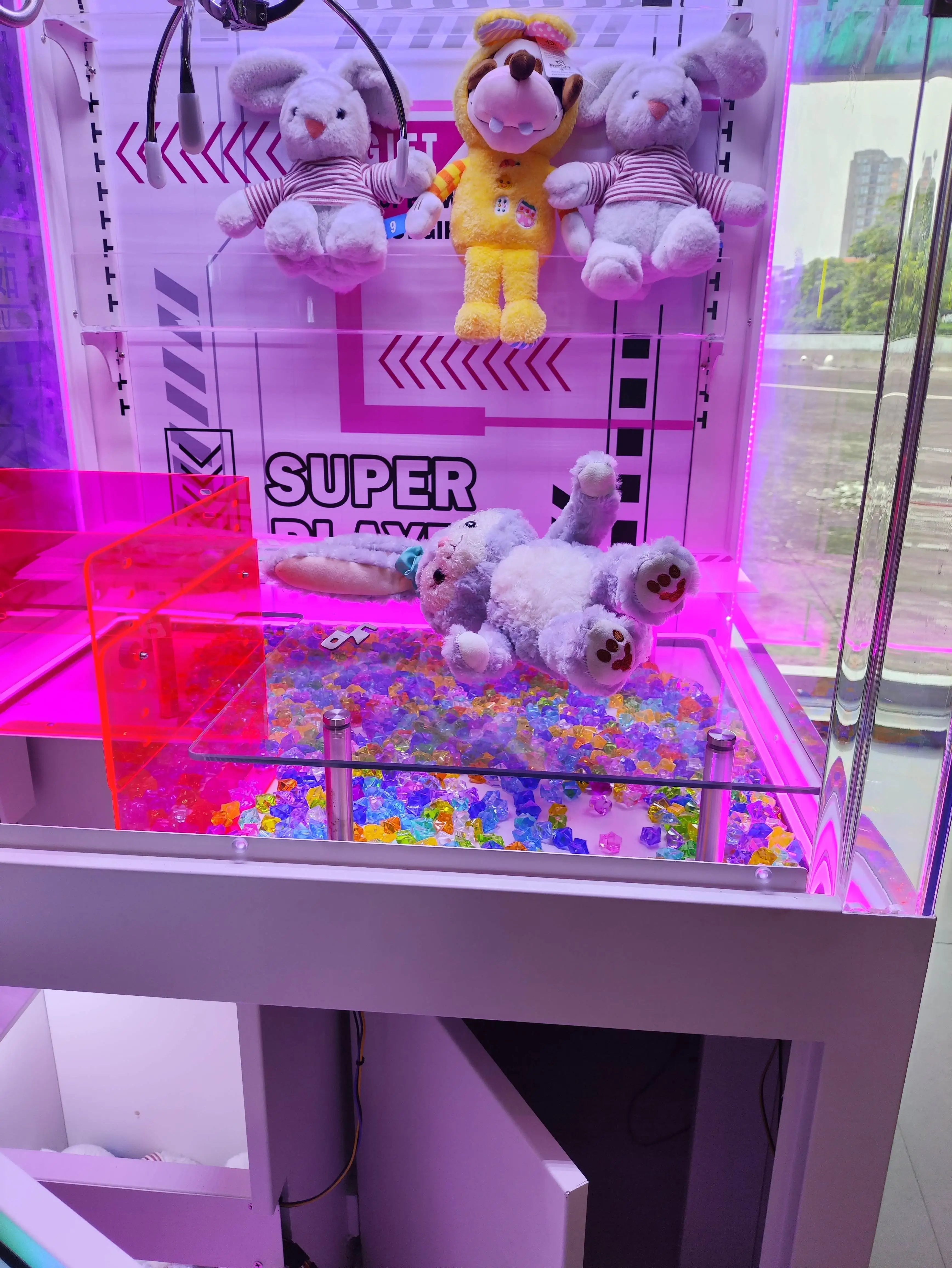 Singapore Metal Claw Crane Machine Dolls Catcher Games Coin Operated ...