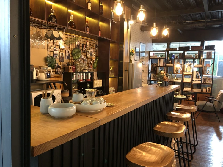 Retro Solid Wood Bar Counter with Wrought Iron Design for Restaurants ...