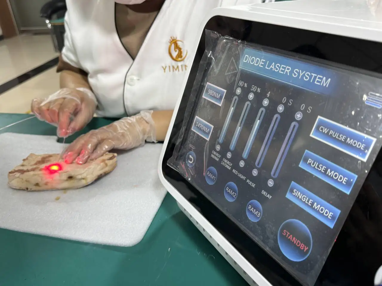 Alibaba.com: Fiberlift Laser 980nm for lipolysis, skin lifting, and ...