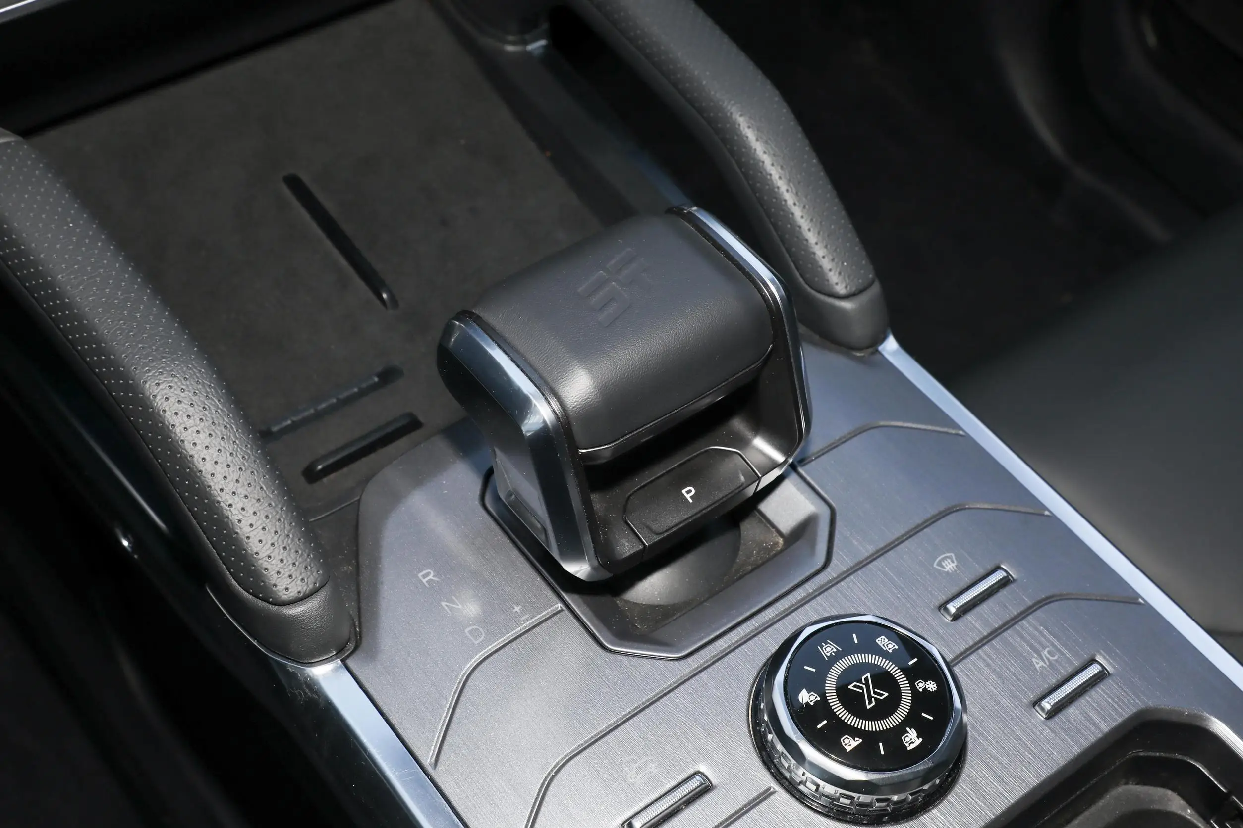 Chery Jetour Traveller - Ultimate off Road SUV Experience