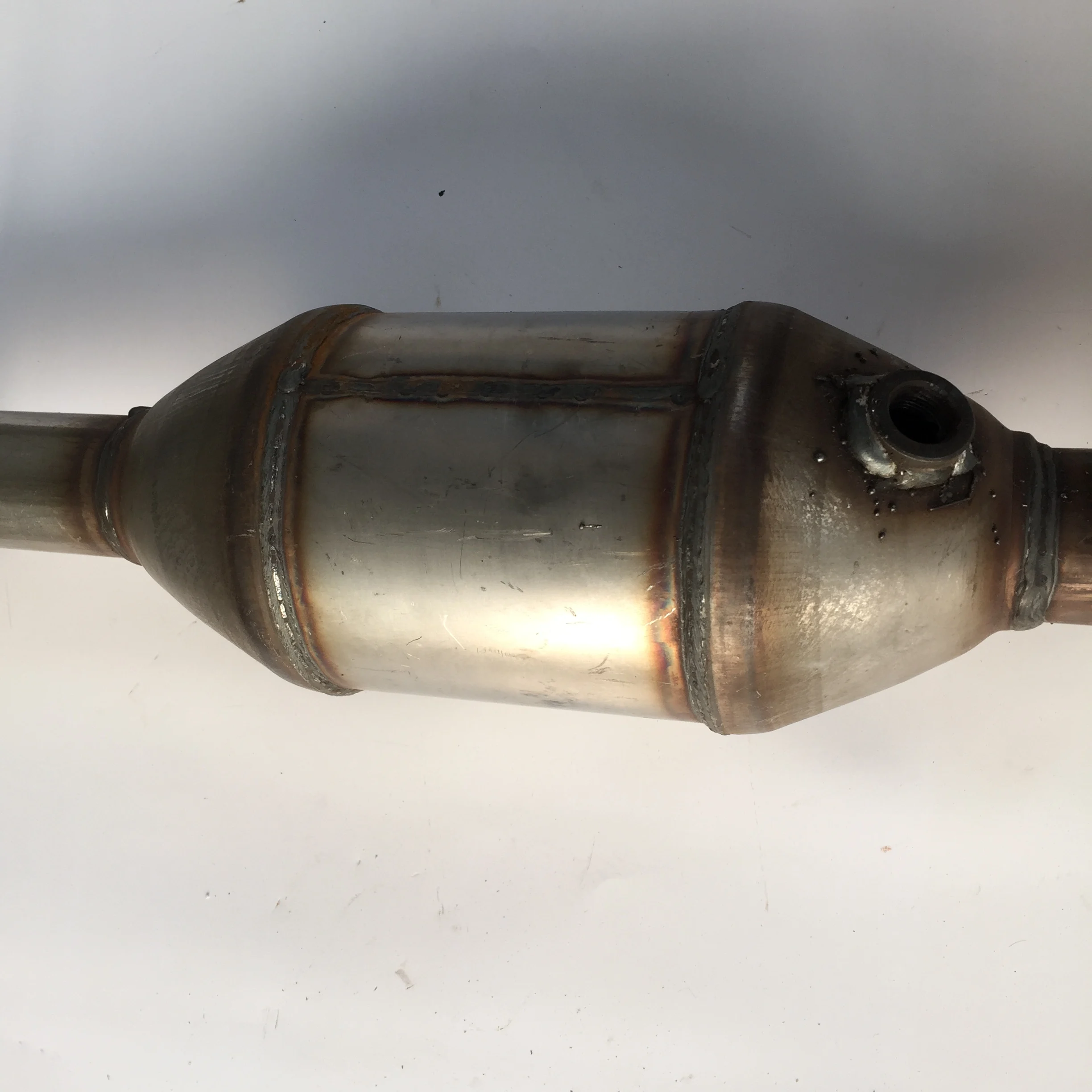 Hot Selling Three-way Catalytic Converter Car Accessory Universal ...