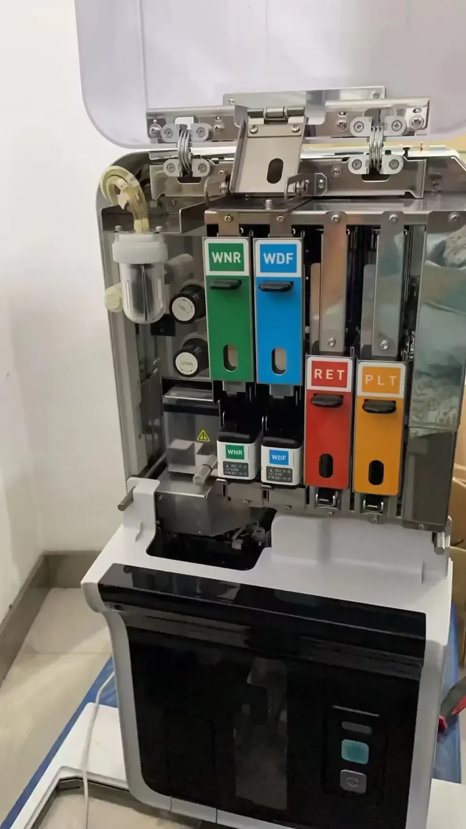 Sysmex XN1000 Blood Analyzer - Refurbished Laboratory Equipment