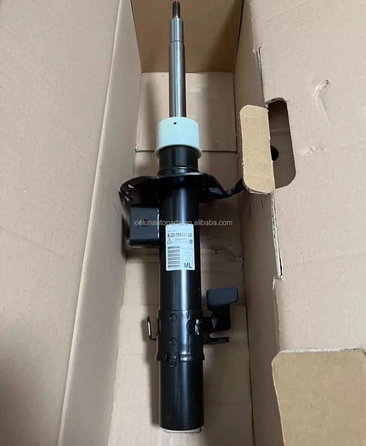 LR070934 LR024435 LR024442 GJ3218K001AA BJ3218045AD Shock Absorber for ...