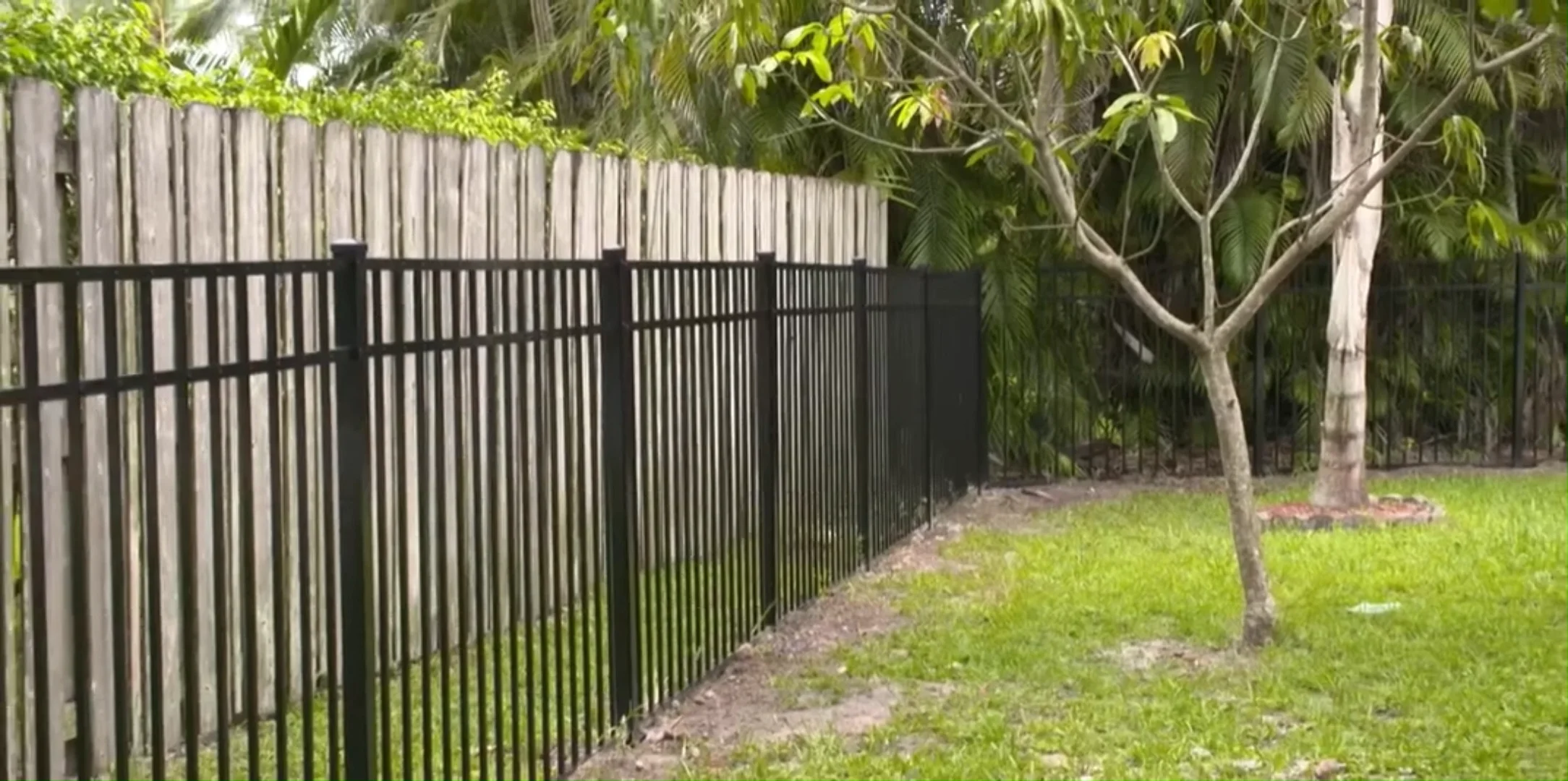 2.1m*2.4m Aluminum Fences Black Metal Fence Panels Wholesale - Buy ...