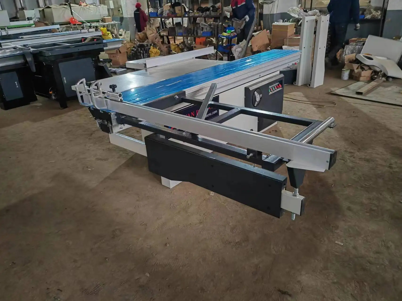 3200mm 45 Degree Saw Blade Tilting Wood Plywood Cutting Machine Sliding ...