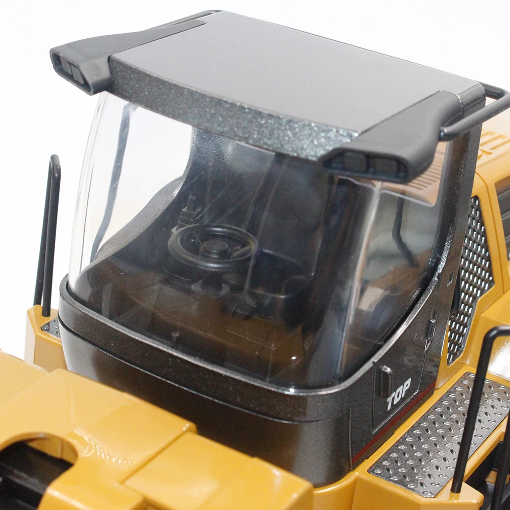HUINA 1583 2.4ghz RC Engineering Vehicle - 1/14 Scale Bulldozer