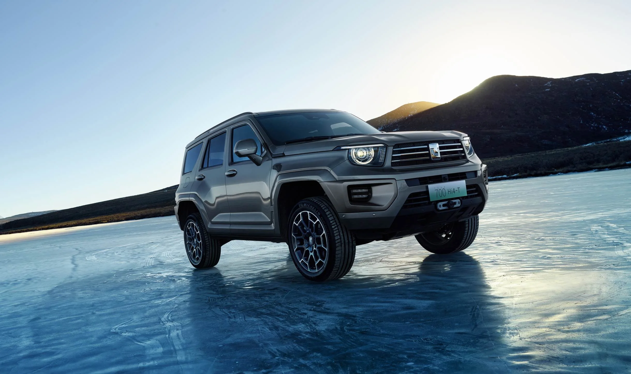 Gwm Tank700 Large Luxury Suv 4wd New Electric Car For Gwm Hot Selling - Buy Gwm Tank 700 New ...