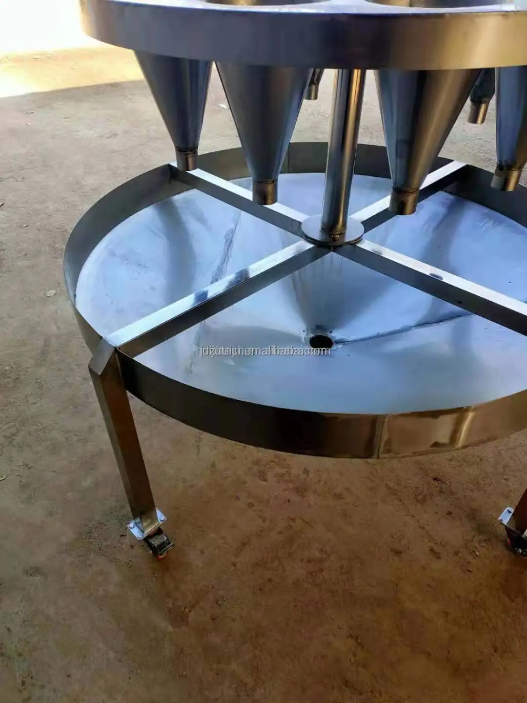 HUIJU Chicken Killing Cones - Durable & Efficient Slaughter Equipment