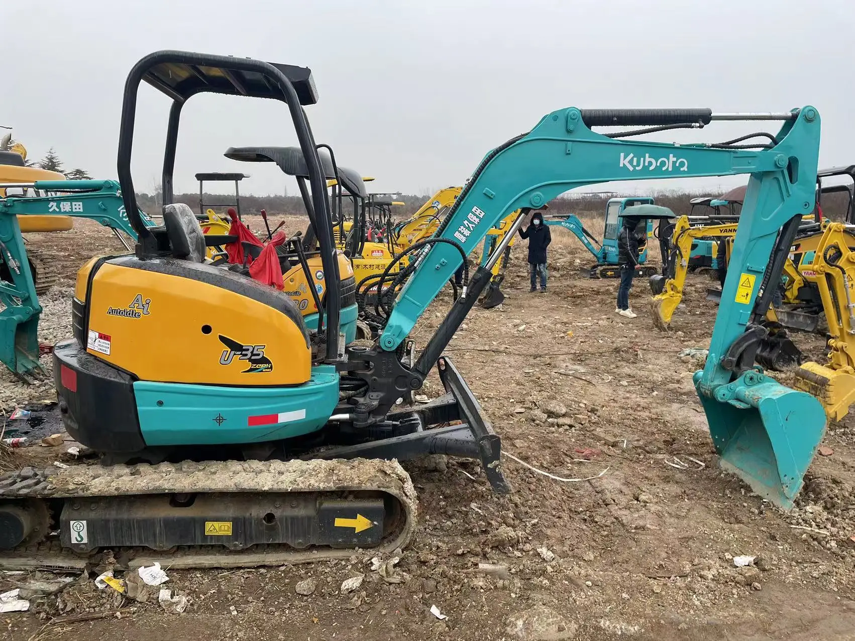 Compact Crawler Smallest Mini Track Excavator 1.6t 1.6 Ton 1600kg 10 ...