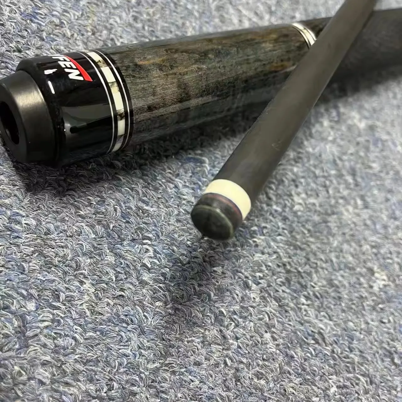 Stylish High-Tech Yfen Carbon Fiber Shaft Pool Cue Stick
