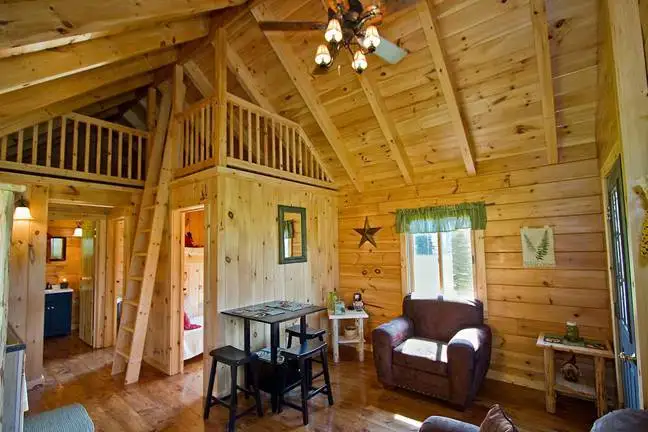 Triangle Houses Prefabricated House Creekside Log Cabin Treehouse ...