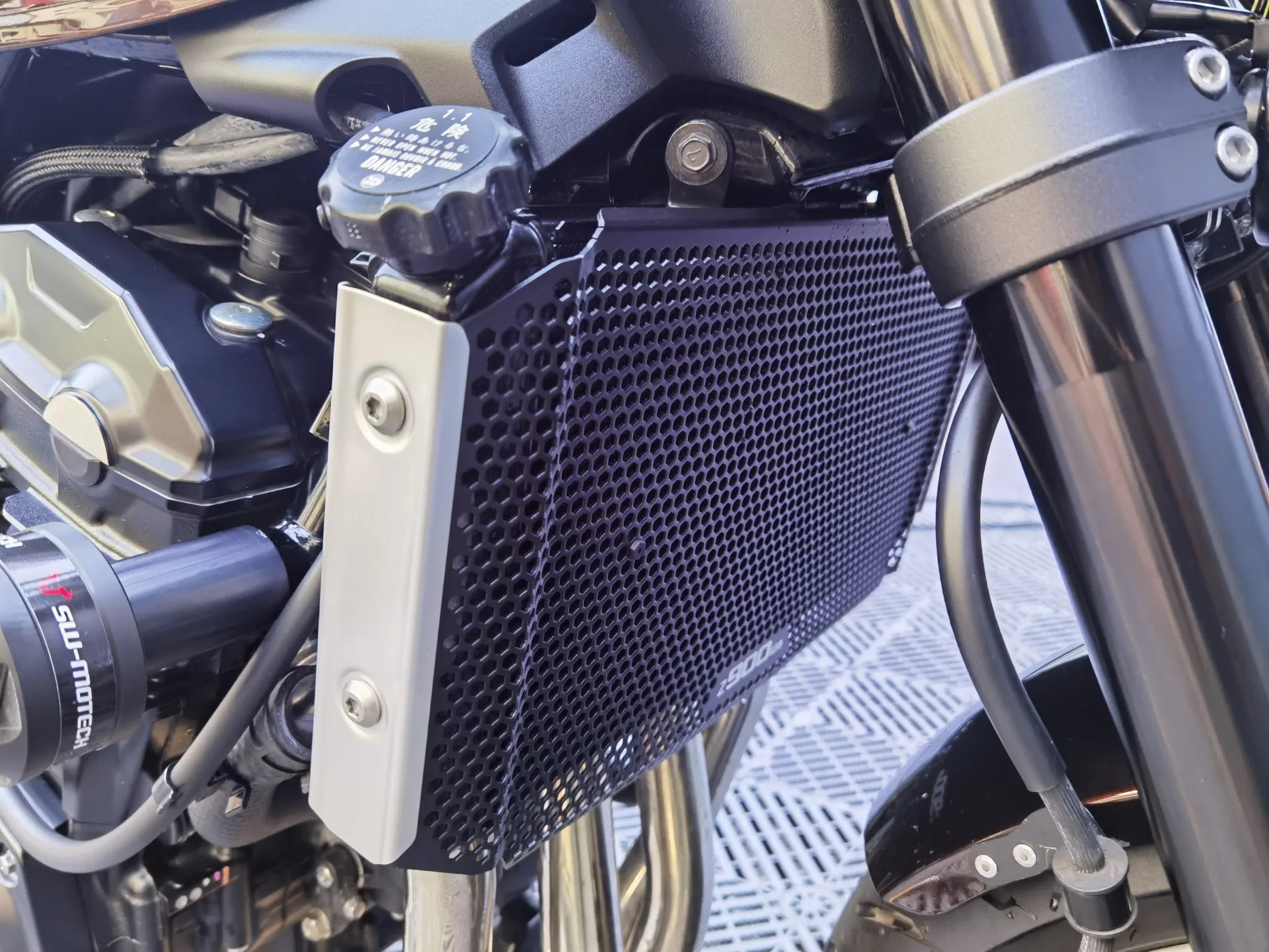 Wholesale Low Price Motorcycle Accessories Radiator Grille Guard ...