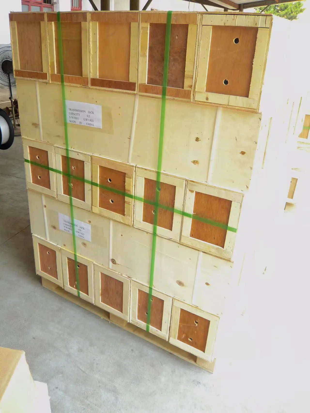 Car Jack Vehicle Mover - Universal Towing Tool for Easy Transport