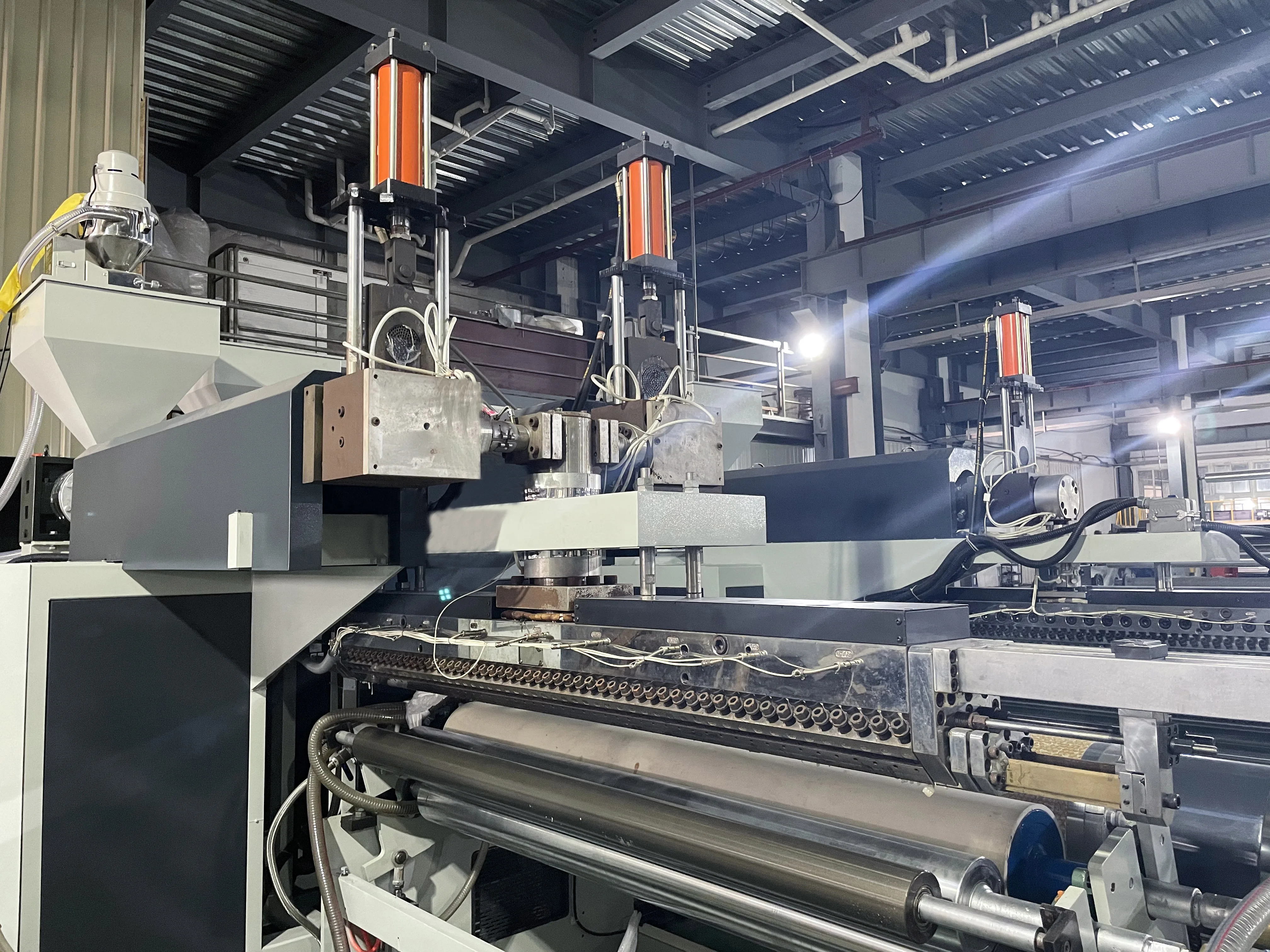 Bubble Sheet Extruder - High Production Capacity Machine