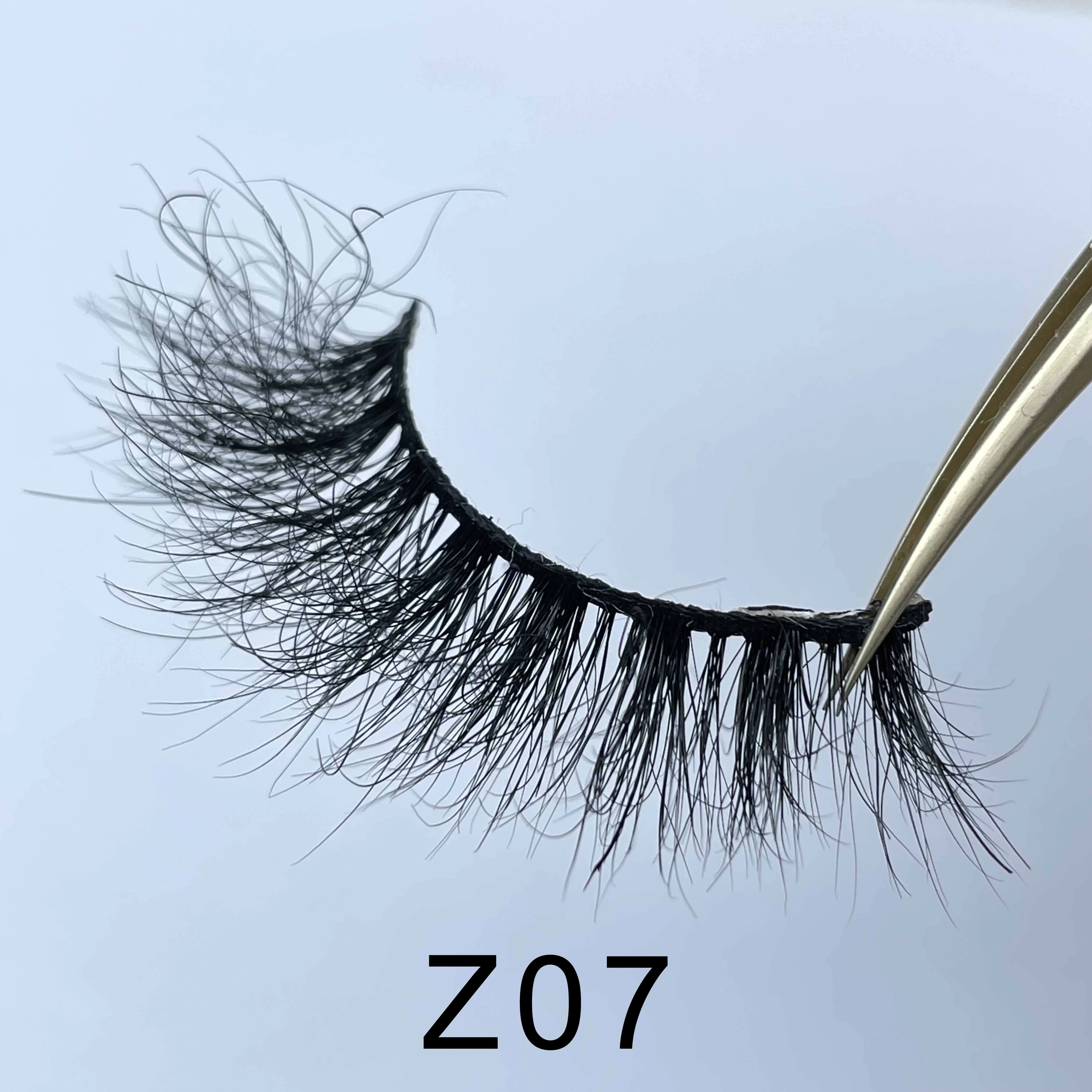 Aroma Bar Beauty - Wholesale Mink Eyelashes - 5D Natural