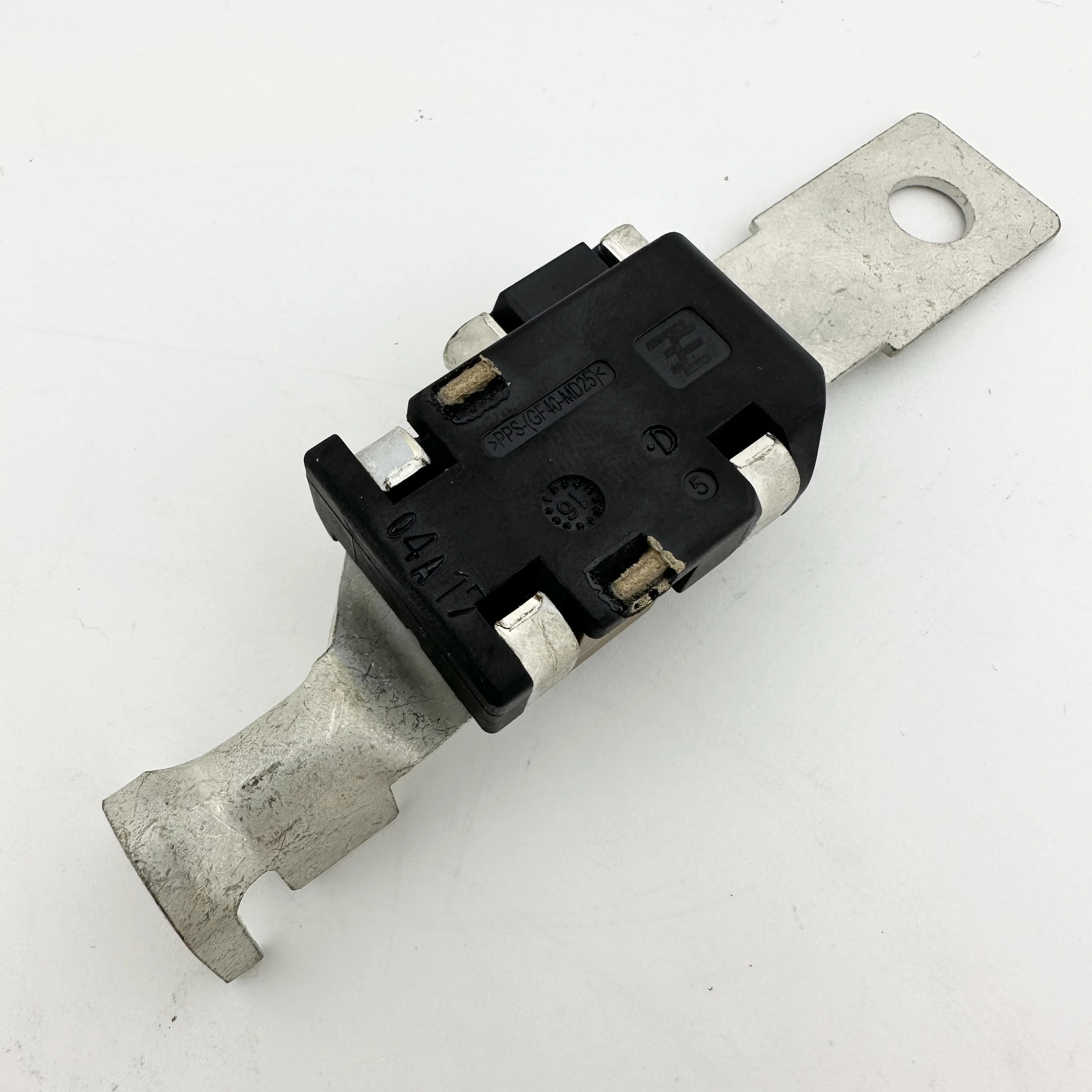 Lr033014 Lr026101 Auto Parts Battery Positive Buckle Lr026101 Lr033014 ...