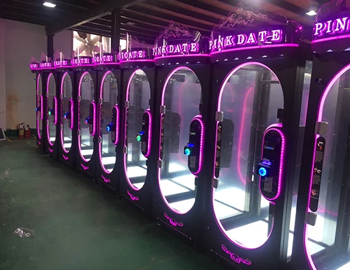 ICEFUNS Prize Locker Claw Crane Machine - Fun & Entertainment